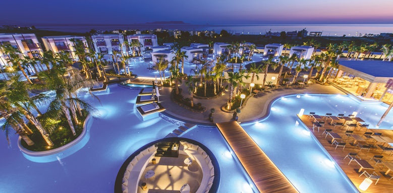 transfers to Stella Island Resort from Heraklion or Chania Airport